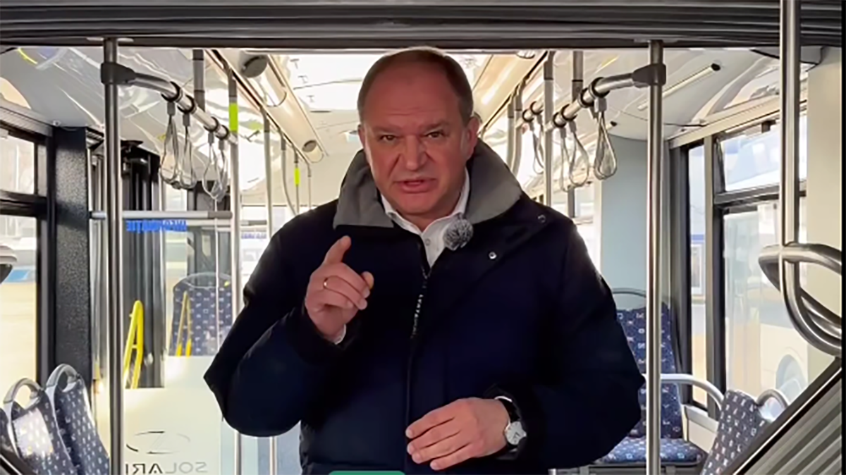 VIDEO | Ion Ceban: Cinci troleibuze articulate noi au fost puse în ...
